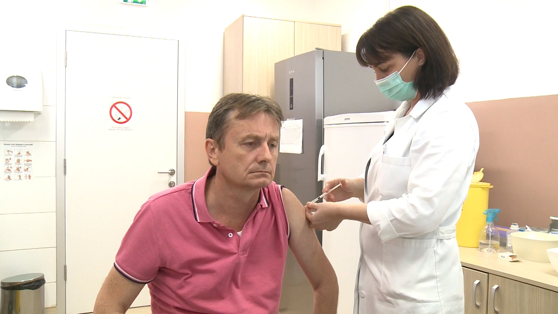 Predsednik opštine Ub primio treću dozu vakcine - RTV City UB